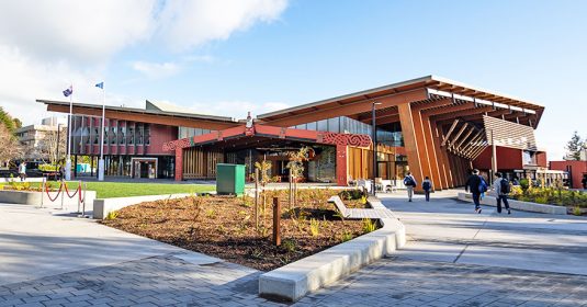 Te Whare Wananga o Waikato (University of Waikato) | The Pā Building ...